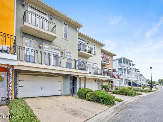 30 Oak Alley Lane