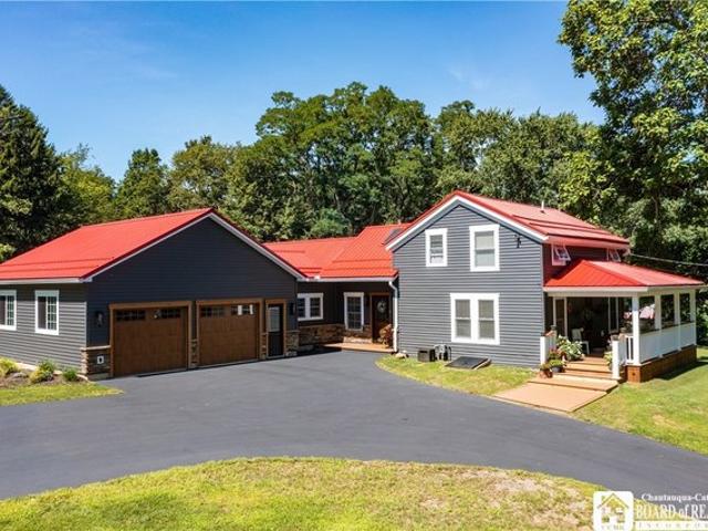 30 Oak St, Westfield, NY 14787