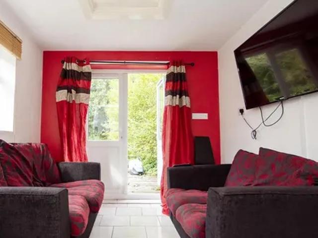 30 Oak Tree Lane, Stirchley, B29 6HX, United Kingdom | 5 bed house for rent #134814194 | Rentberry
