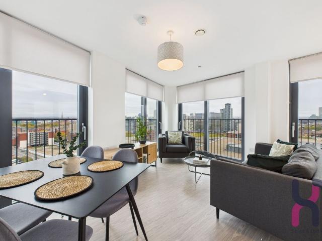 30 Oldfield Road, Manchester M5, 3 bed flat to rent, £1,995 pcm | PrimeLocation