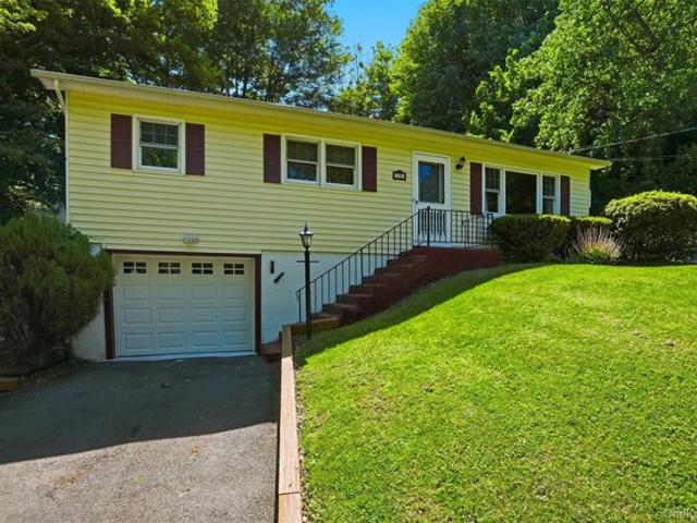 30 Olympus Rd, Highland Mills, NY 10930