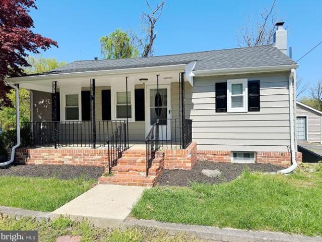 30 Owens Ln, Sewell, NJ 08080