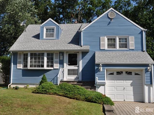 30 Overlook Ter, Fords, NJ 08863