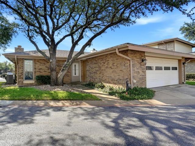 30 Park Ln, Bedford, TX 76021