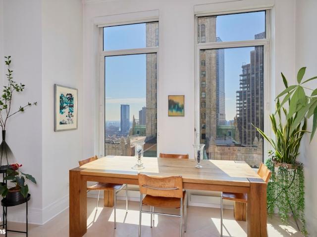 30 PARK Place 47C