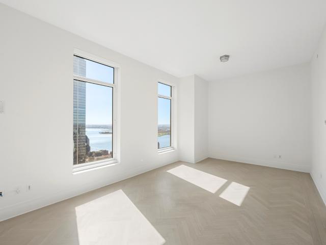 30 PARK Place 53C