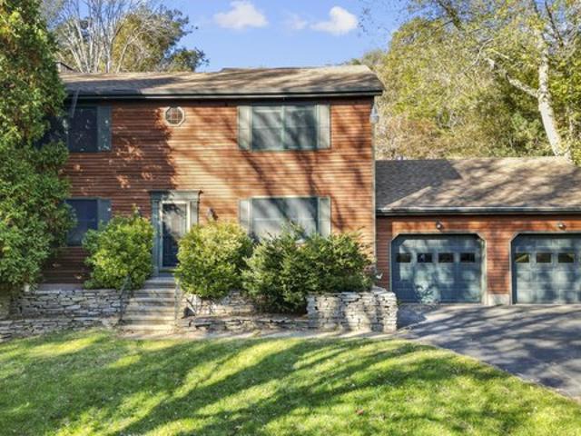 30 Pautipaug Hill Rd, Franklin, CT 06254