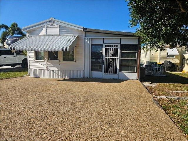 30 Pearl Dr Unit 30P, Naples, FL 34114