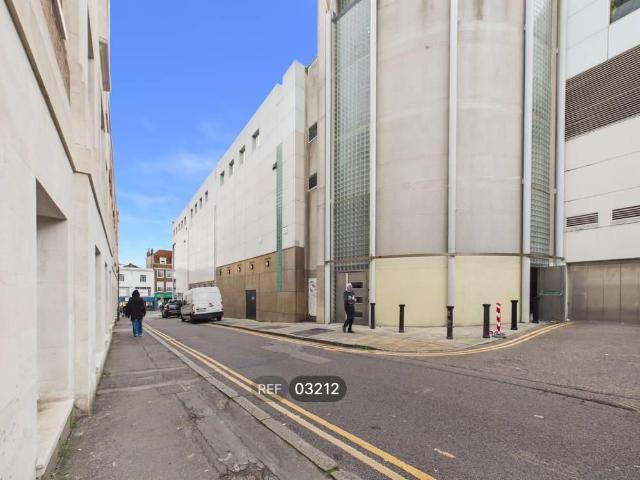 30, Portland Street, Brighton BN1, 2 bed flat to rent, £2,250 pcm | PrimeLocation