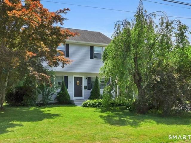 30 Quaker Ln, Southington, CT 06489