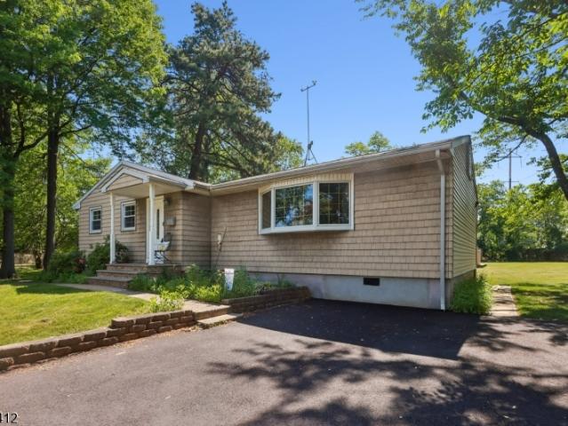 30 Rieder Rd