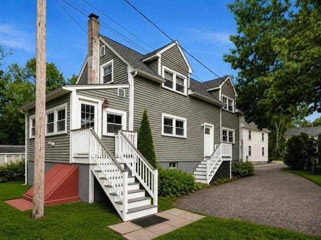 30 River St, Exeter, NH 03833