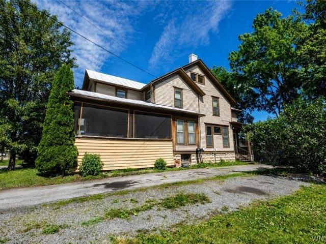 30 S Main St, Batavia, NY 14020