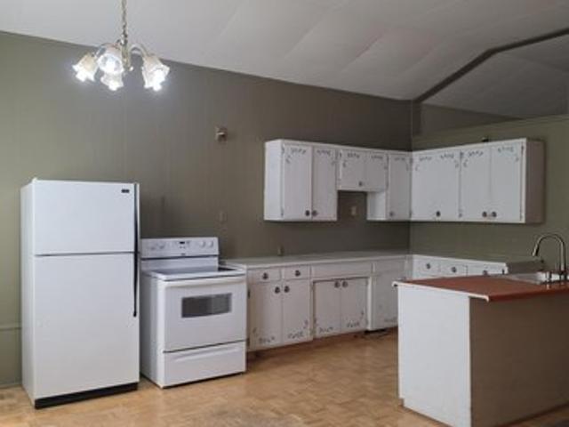 30 S Main St, Kimball, MN 55353