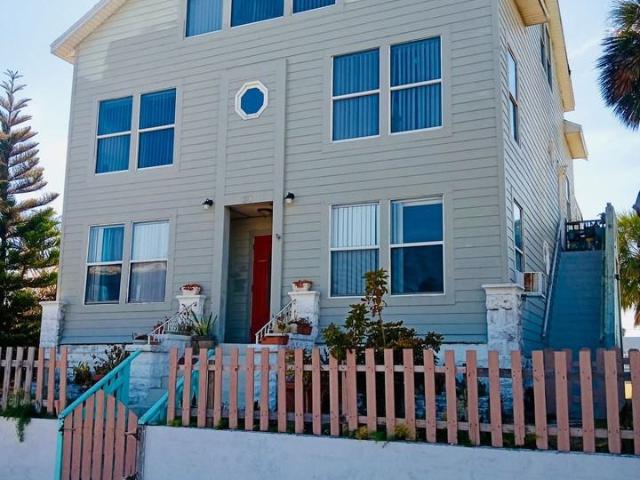 30 S Grandview 2 Bedroom Apartment for Rent at 30 S Grandview Ave, Daytona Beach, FL 32118