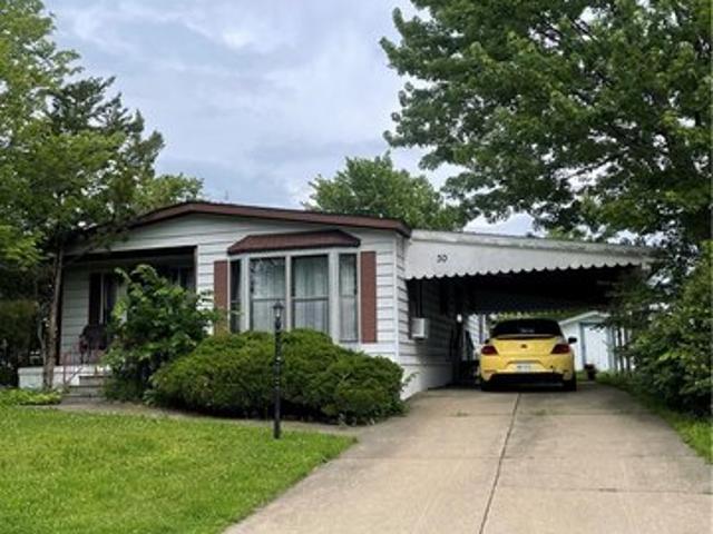 30 S Whispering Ln, Hamburg, NY 14075