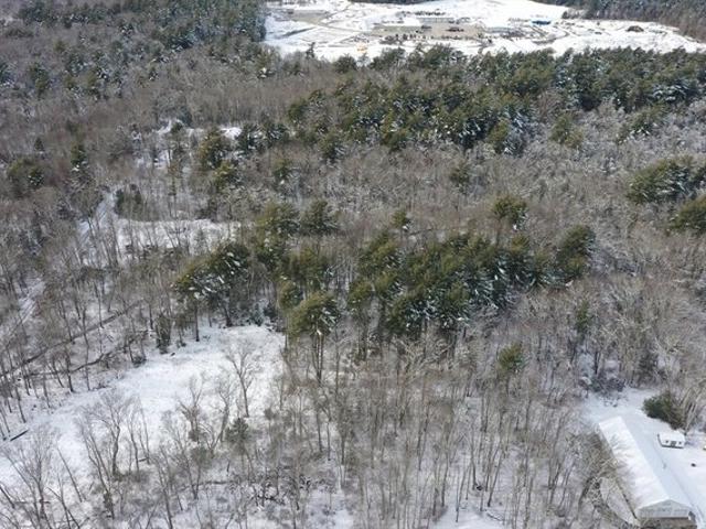 30 Sammys Ln, Freetown, MA 02702