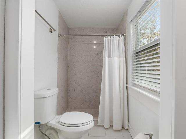 30 SE Wenona Ave, Ocala, FL 34471 | MLS #OM715420