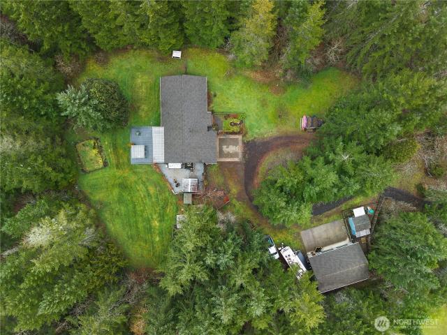 30 SE Mariner Lane