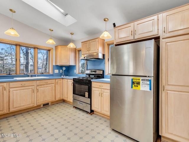 30 Shady Nook Drive