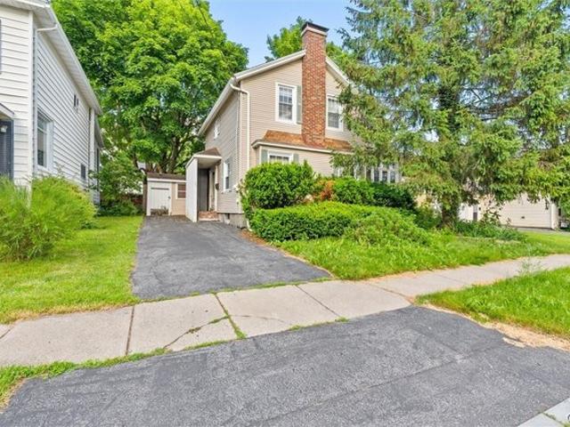30 Sherman St, Auburn, NY 13021