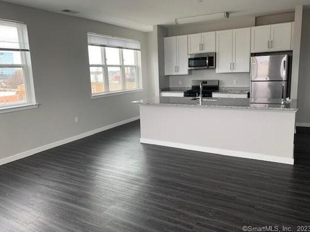 30 Southfield Ave #351, Stamford, CT 06902