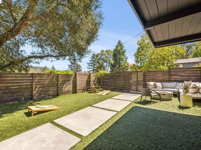 30 Southwood Ct