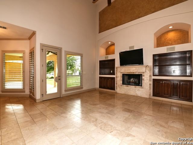 30 Stone Hill Ct