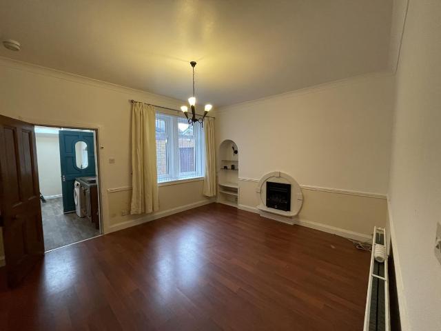 30 Station Road, Law, Carluke ML8, 2 bed end terrace house to rent, £750 pcm | PrimeLocation