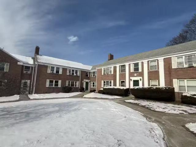 30 Standish Road, APT 4, Stamford, CT 06902