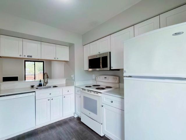 30 Sugarland Square Court