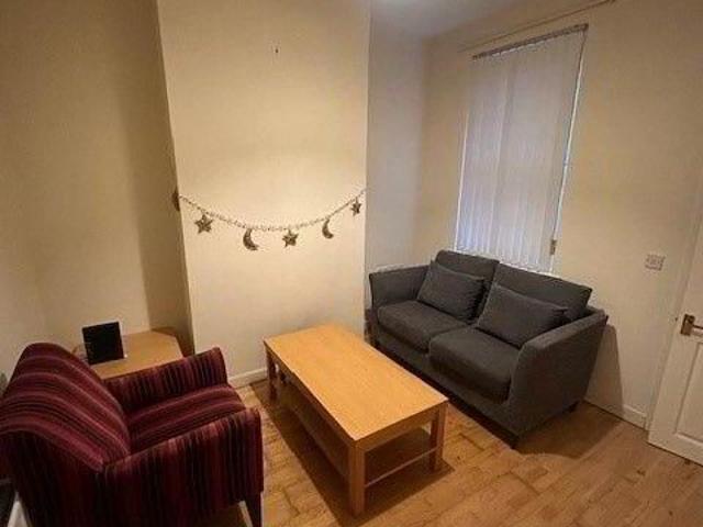 30 Surrey Street, Belfast, BT9 7FS