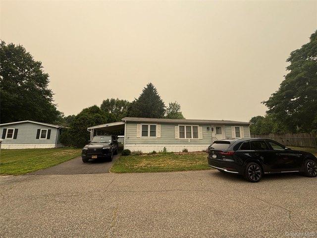 30B Witt Ln Unit 30B, Aquebogue, NY 11931