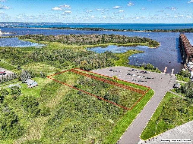 30th Ave E, Superior, WI 54880
