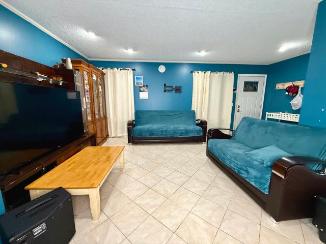 30w105 Maplewood Drive