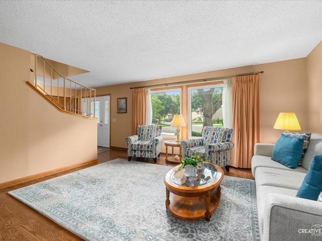 30W110 Avondale Court