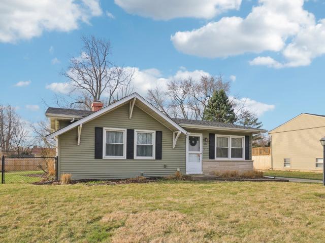 30W221 Claymore Lane