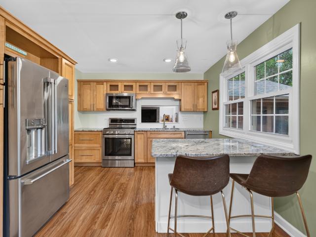 30W280 Holyoke Court