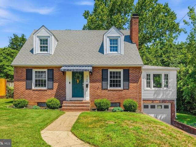 3104 Collard St, Alexandria, VA 22306