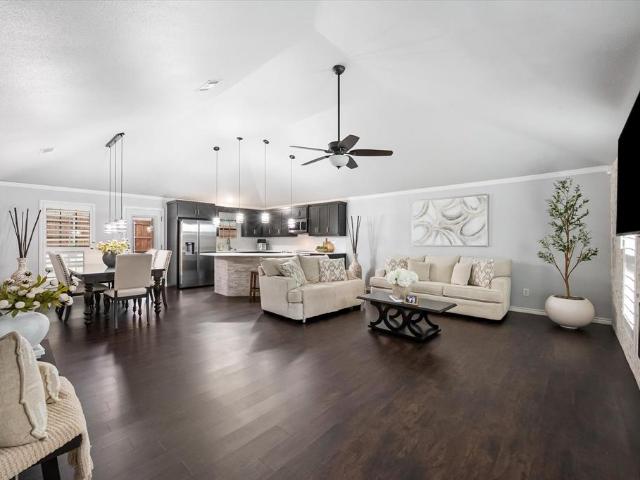 3104 Creekwood Lane