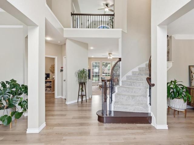 3104 Crownwood Court