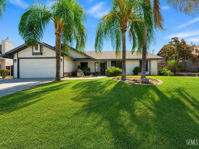 3104 Holbrook St, Bakersfield, CA 93312