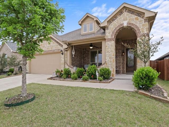 3104 Kirby Ln, Forney, TX 75126