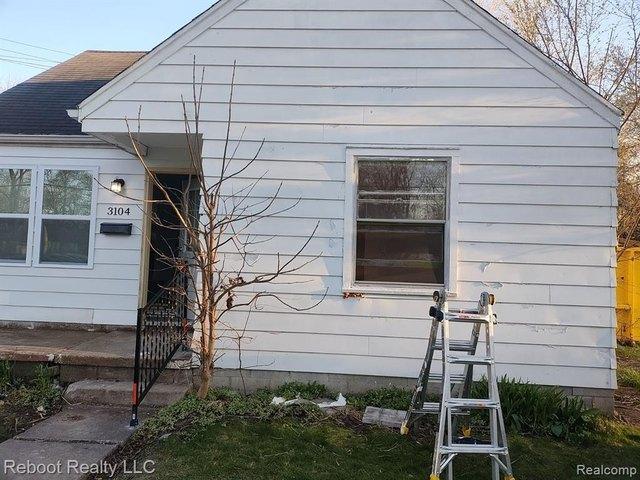 3104 Roberts St, Saginaw, MI 48601
