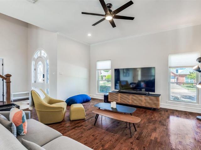 3104 Santana Lane