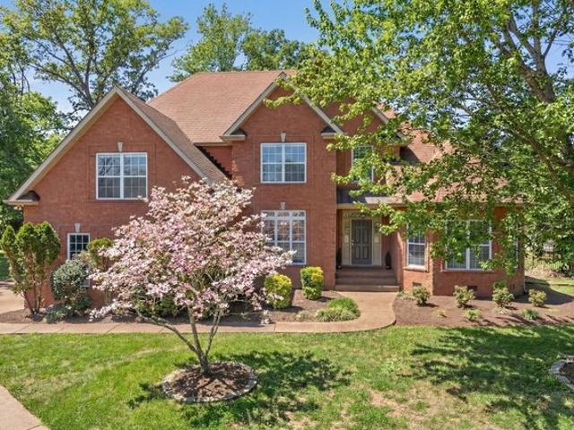 3104 Shropshire Ct, Thompsons Station, TN 37179