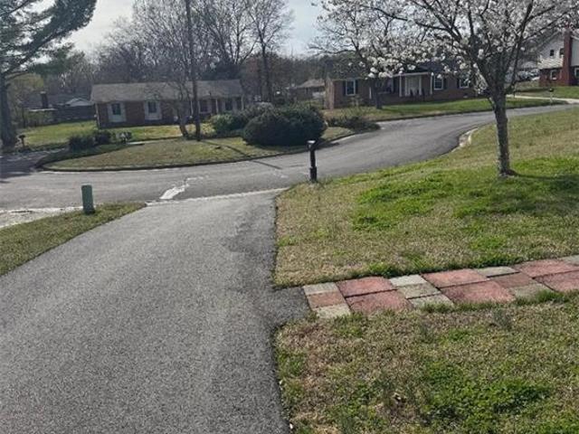 3104 Woodview Dr, High Point, NC 27265 | MLS #1212 | Compass
