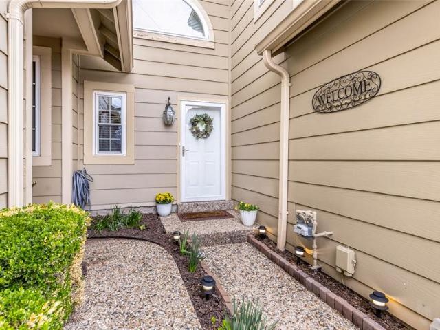 3105 Autumn Shores Dr, Maryland Heights, MO 63043 | MLS #26021