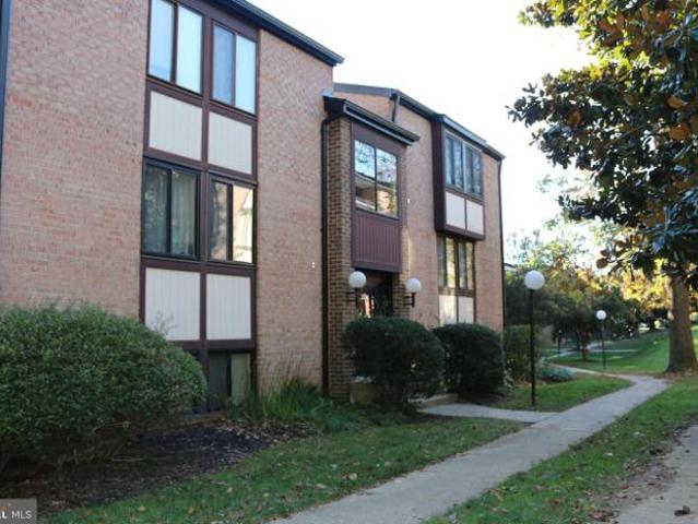 3105 Buccaneer Ct #002, Fairfax, VA 22031
