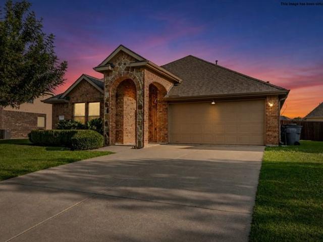 3105 Clear Springs Dr, Forney, TX 75126